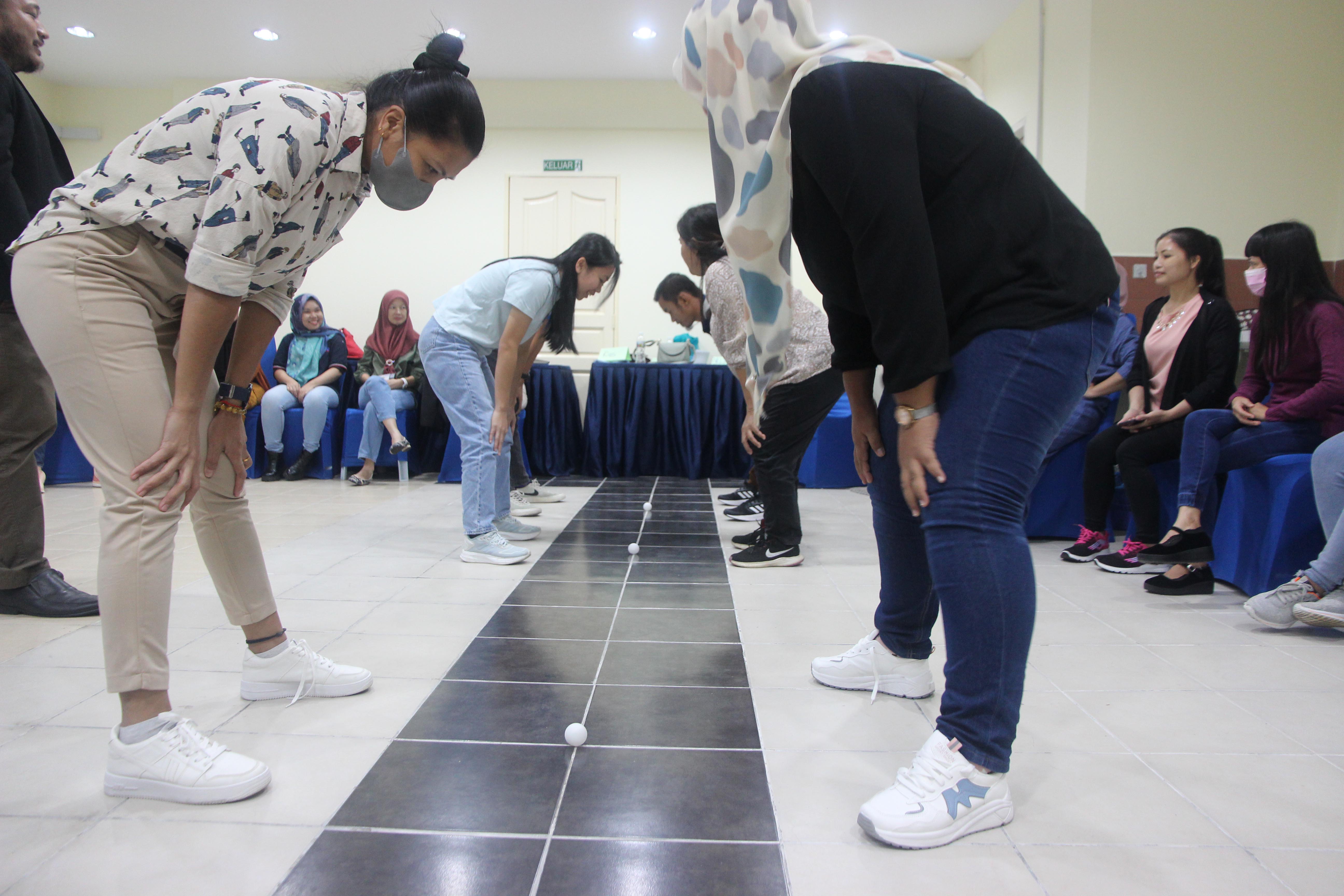 Kursus HWWT (How We Work Together) - One Superstore Sdn. Bhd. Kumpulan ...